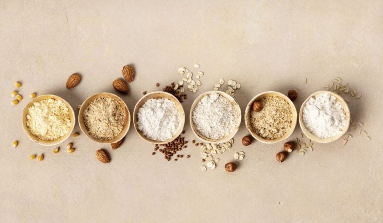 Best Flour For Diabetics To Bake With (Use These 7)